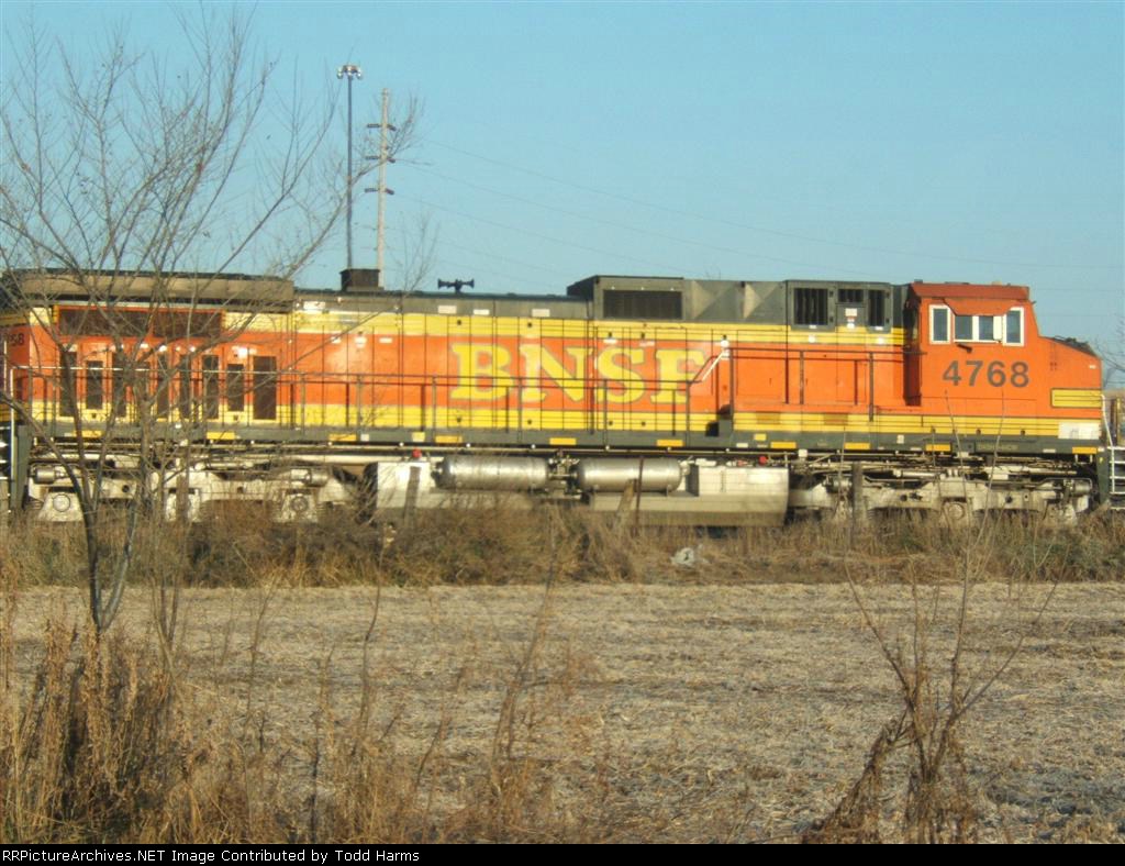 BNSF 4768